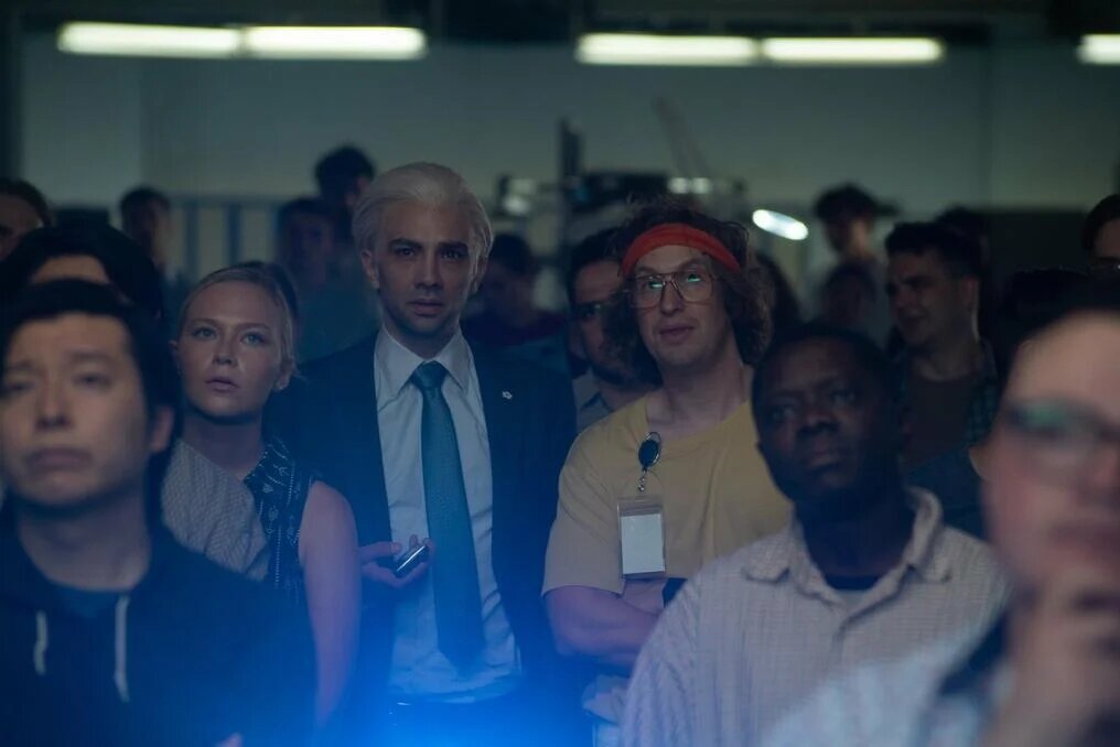 Blackberry-Film zeigt, wie das iPhone mit dem Tasten-Handy den Boden ...