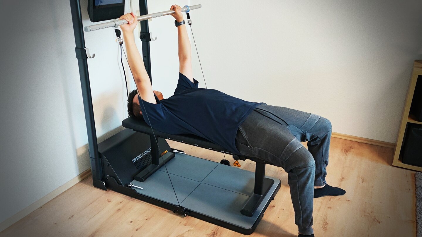 Ich trainiere seit drei Monaten zuhause an einem Smart Home Gym und ...