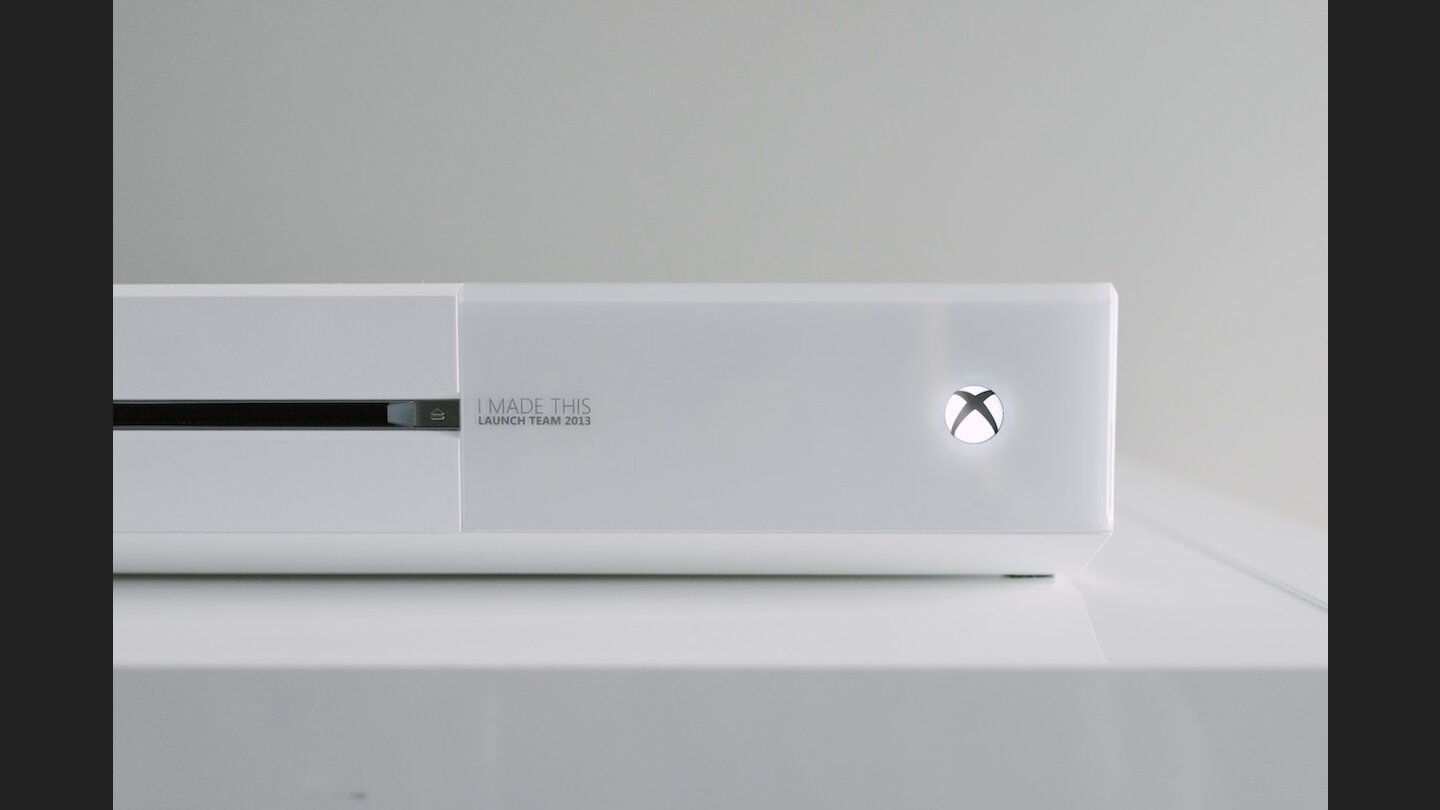 Xbox One - Bilder von der weißen Entwickler-Version