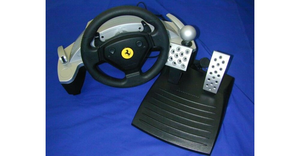 Thrustmaster 360 Modena Pro