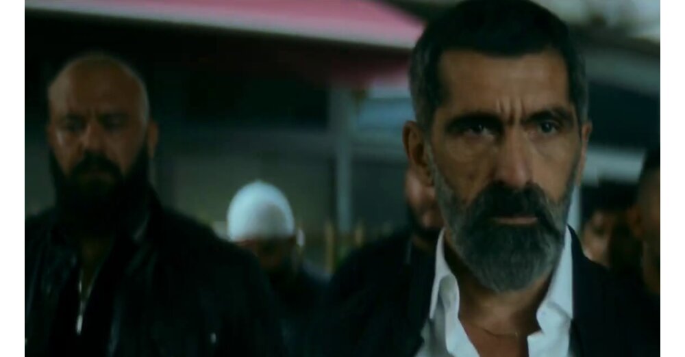 Crooks: Die neue Gangster-Serie vom 4-Blocks-Macher will im April ...