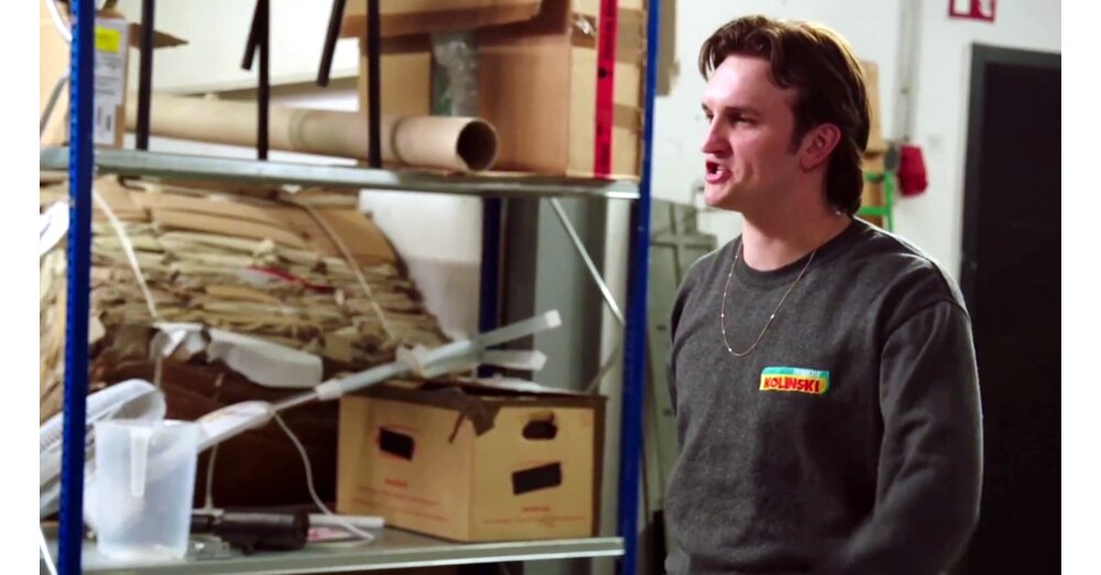 Die Discounter: Der Cast der deutschen Comedy-Serie von Amazon bringt ...