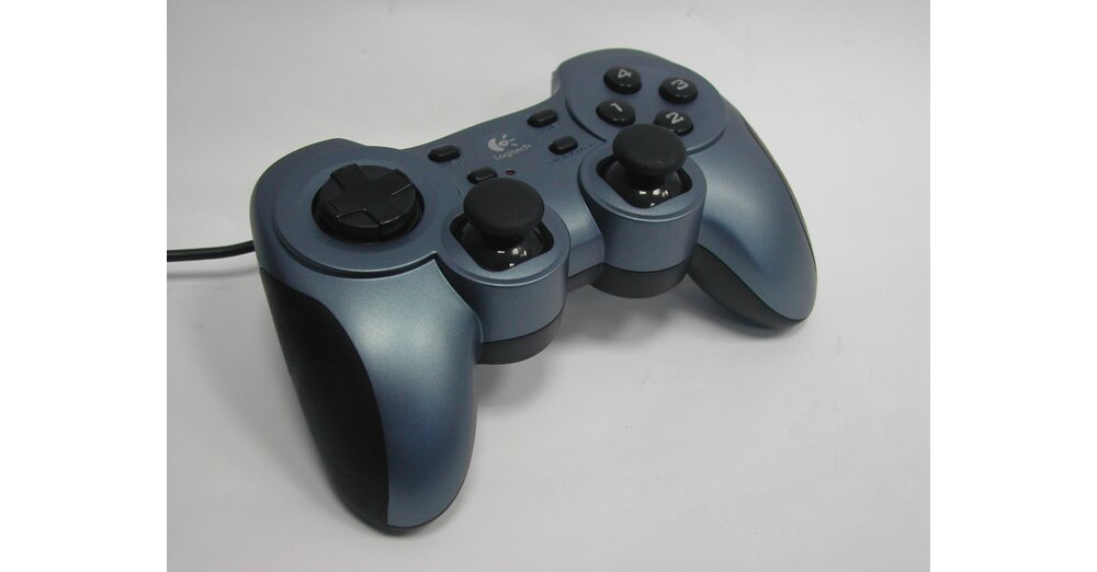 Logitech Rumblepad 2