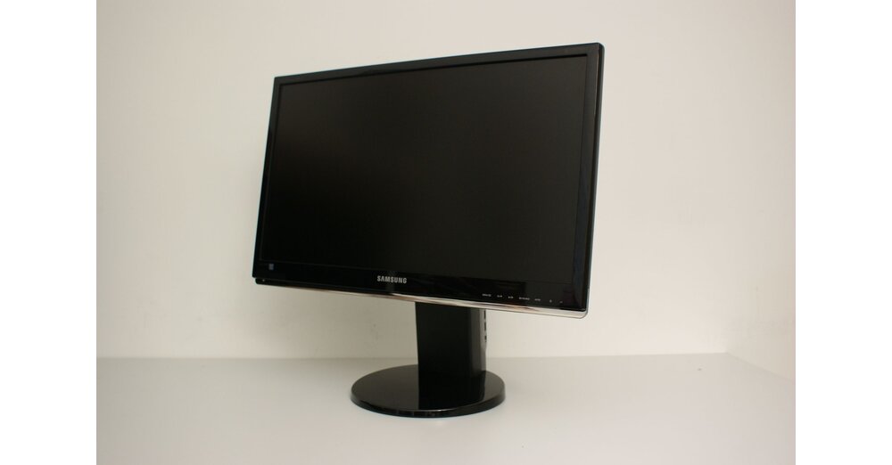 Samsung Syncmaster 2494HM - 24-Zoll-TFT mit umfassender Ausstattung