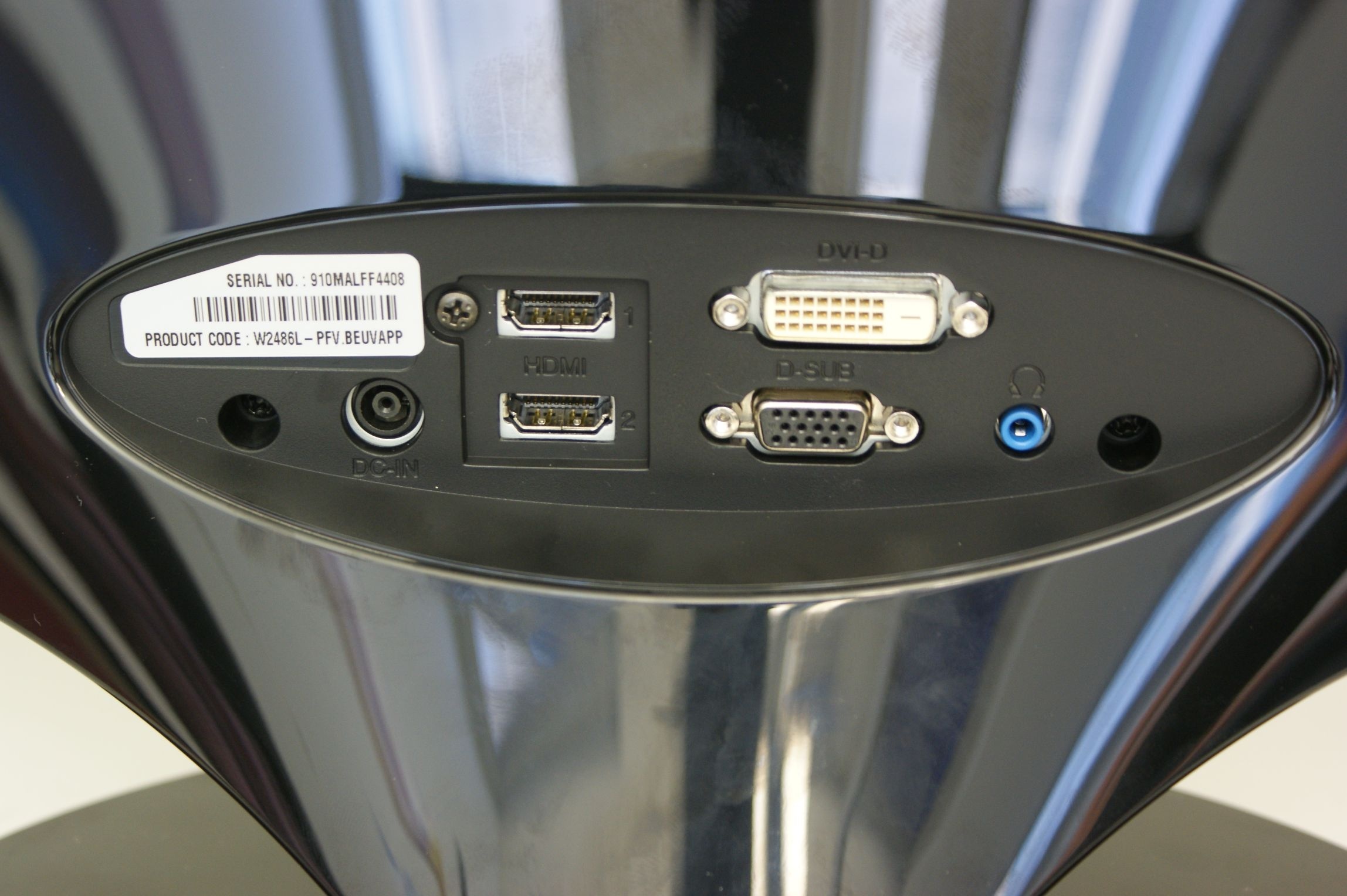 LG W2486L
