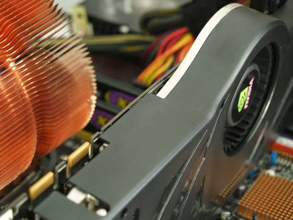 Nvidia - GT-200 mit 240 Shadern und 512 Bit-Speicherinterface?