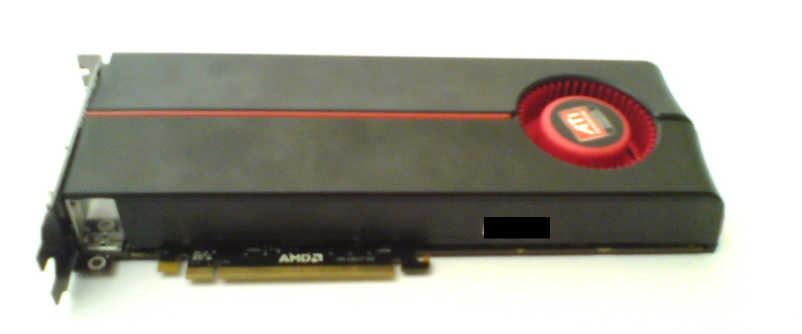 AMD - Klare Bilder der Radeon HD 5870