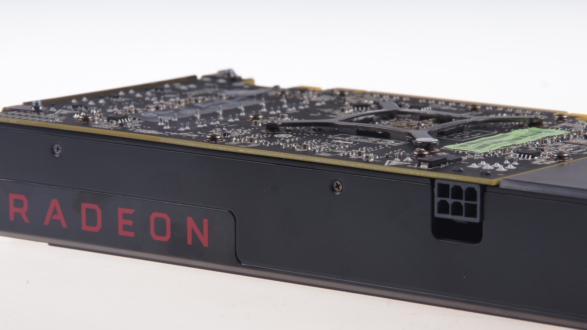 AMD Radeon RX 480 - AMD untersucht Berichte über hohen PCIe-Stromverbrauch