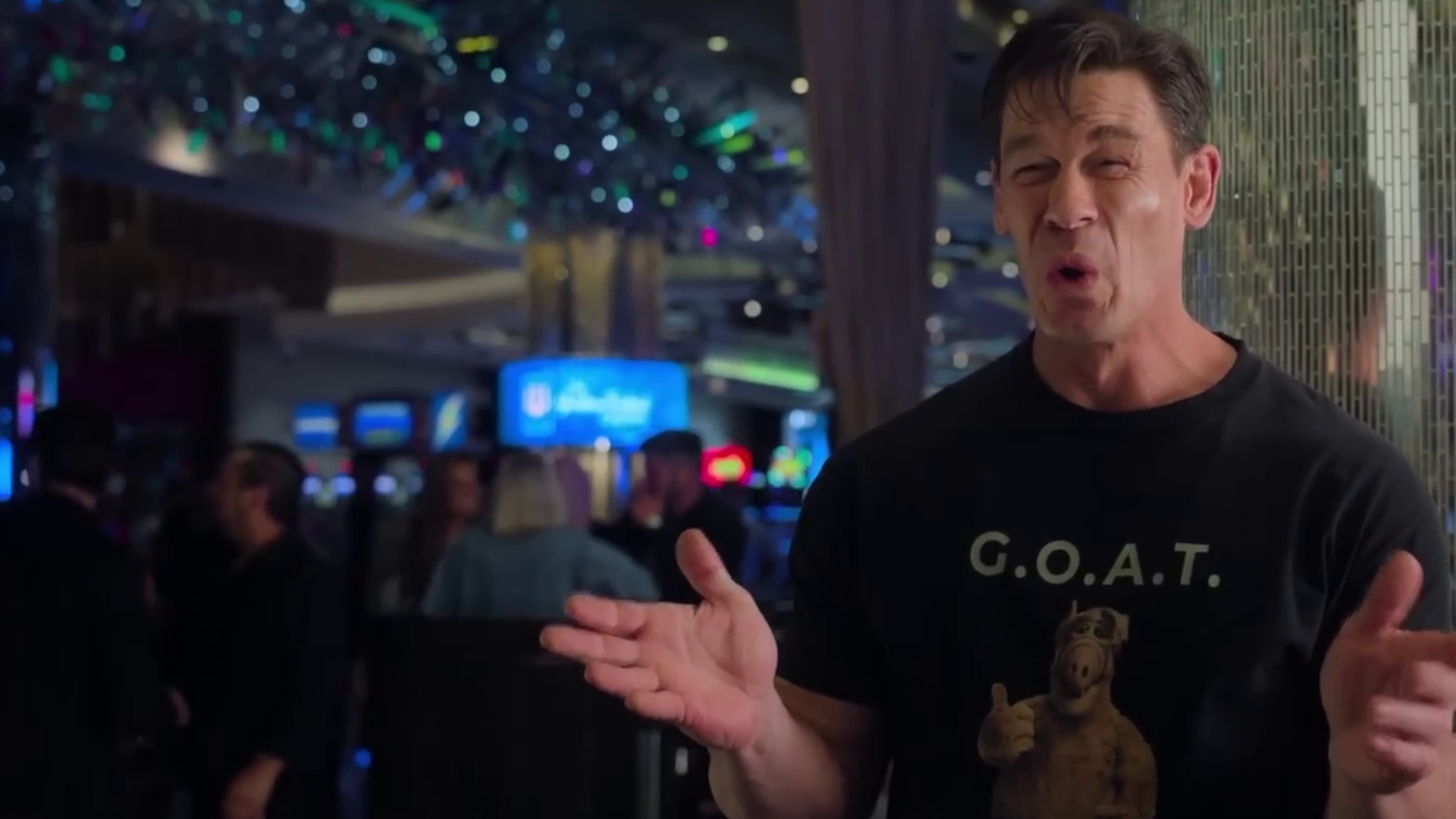 Ricky Stanicky: Amazon stellt den Cast der neuen Komödie mit Zac Efron ...