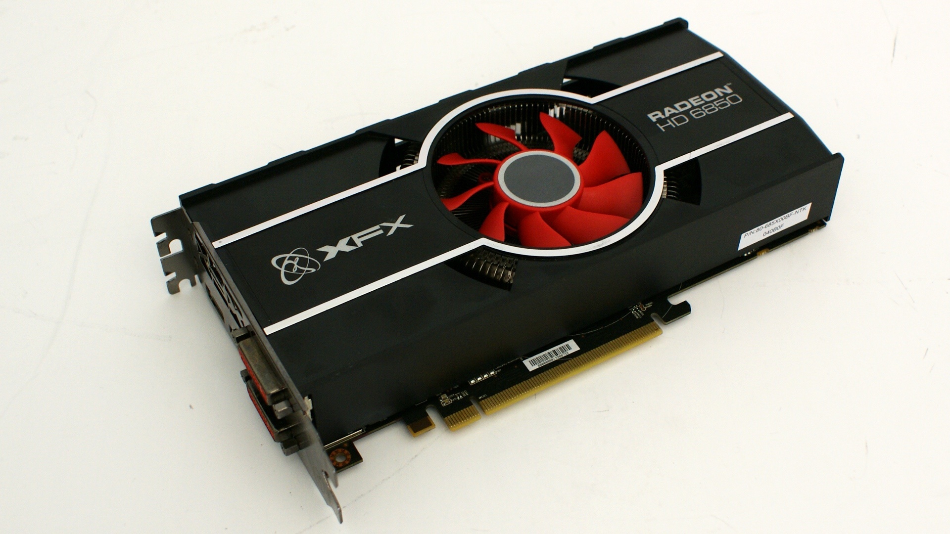 XFX Radeon HD 6850 - Bilder