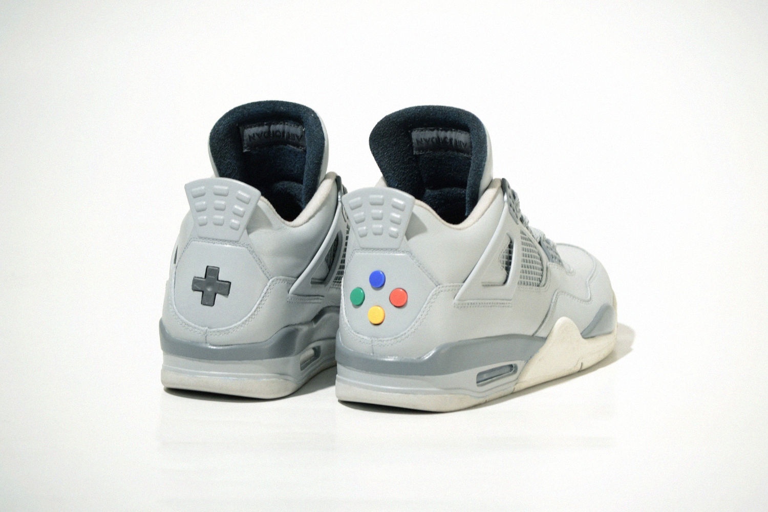 Super Nintendo - Nike Air Jordan 4