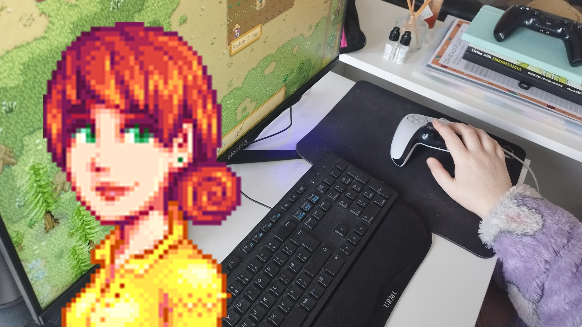 Spielerin zockt Stardew Valley am PC mit Tastatur UND PS5-Controller ...